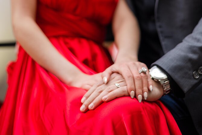 Paris: Professional Flying Dress Photoshoot @Jonadress 30 Mins - Meeting and Location Information