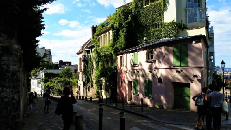 Paris: Sacré-Coeur and Montmartre Tour with Expert Guide - The Value Proposition