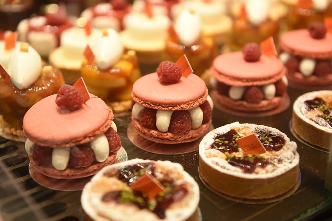 Paris Saint-Germain French Gastronomy Tasting Food Tour - Tasting Local Delicacies