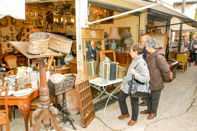 Paris: Saint Ouen Flea Market Guided Tour with Local Guide - Key Points