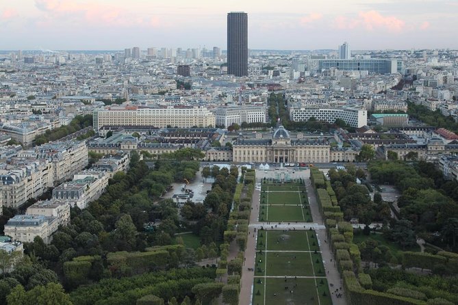 Paris: Segway Night Highlights Small Group Tour - Key Points
