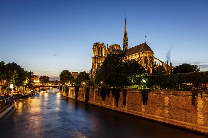 Paris Seine River Dinner Cruise With Champagne and Window Seating - Cancellation Policy