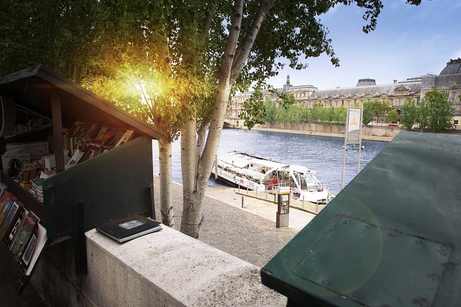 Paris Seine River Hop-On Hop-Off Sightseeing Cruise - Traveler Feedback and Experiences