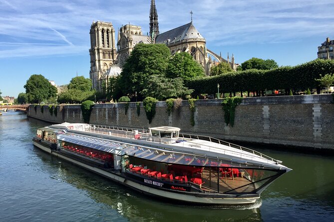 Paris Seine River Lunch Cruise by Bateaux Mouches - Menu and Inclusions