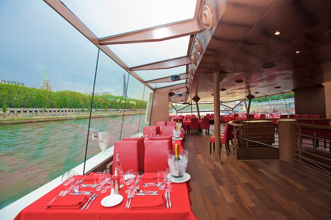 Paris Seine River Lunch Cruise by Bateaux Mouches - Iconic Landmarks and UNESCO World Heritage Sights