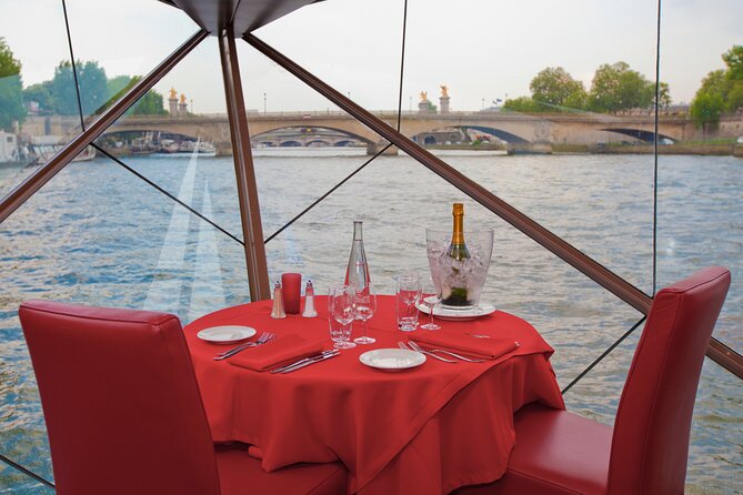 Paris Seine River Lunch Cruise by Bateaux Mouches - Live Traditional French Music and Open-Air Deck