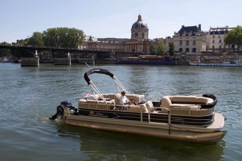 Paris: Seine River Private Guided Pontoon Boat Cruise - The Value of a Private Cruise