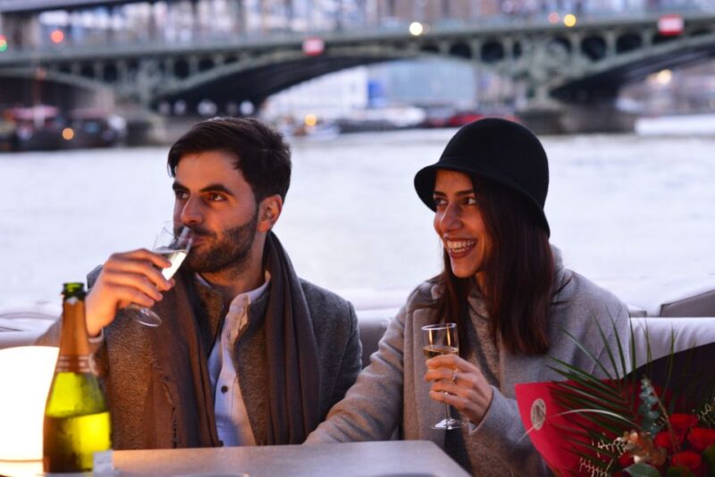 Paris: Seine River Private Guided Pontoon Boat Cruise - FAQs
