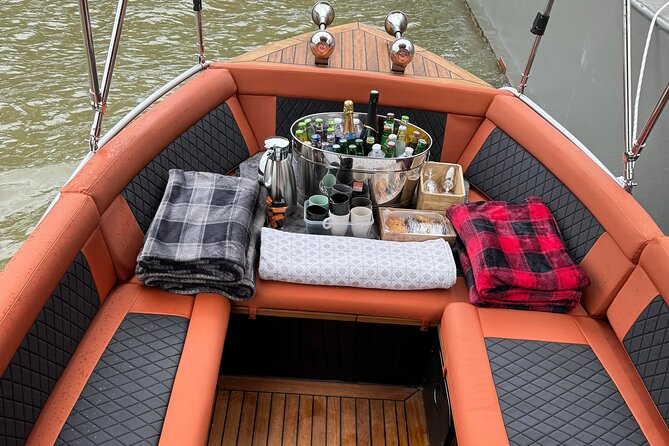 Paris Seine River Private or Shared Boat Tour - Reading the Reviews and Feedback