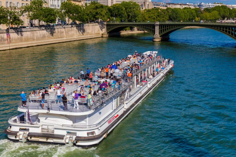 Paris: Seine River Sightseeing Cruise by Bateaux Mouches - Key Points