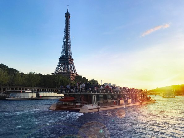 Paris Seine River Sightseeing Cruise With Commentary by Bateaux Parisiens - Tips for Enhancing Your Cruise Experience