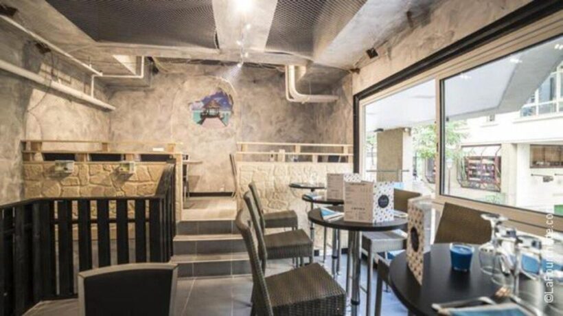 Paris : Shuck & Savor Oysters with Wine Pairing - FAQs