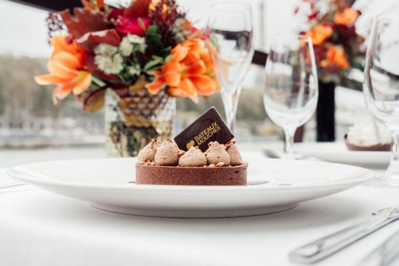 Paris: Sightseeing Cruise on the Seine with 3-Course Lunch - Practical Details and Value