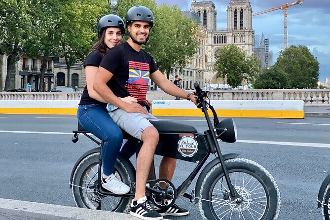 Paris Sightseeing Family Friendly Guided Electric Bike Tour - The Experience in Detail