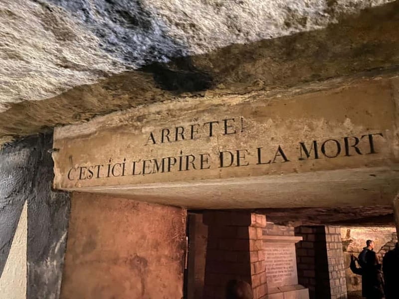 Paris: Small-Group Catacombs Tour with Skip-the-Line Entry - An In-Depth Look at the Tour Experience