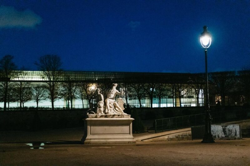 Paris: Sunrise Running and Sightseeing Group Tour - Authentic Experiences and Reviews