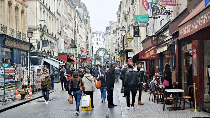 Paris: The Great Crosswalk! Chronological view of Paris! - Crossing Through Time: From Antiquity to the Renaissance