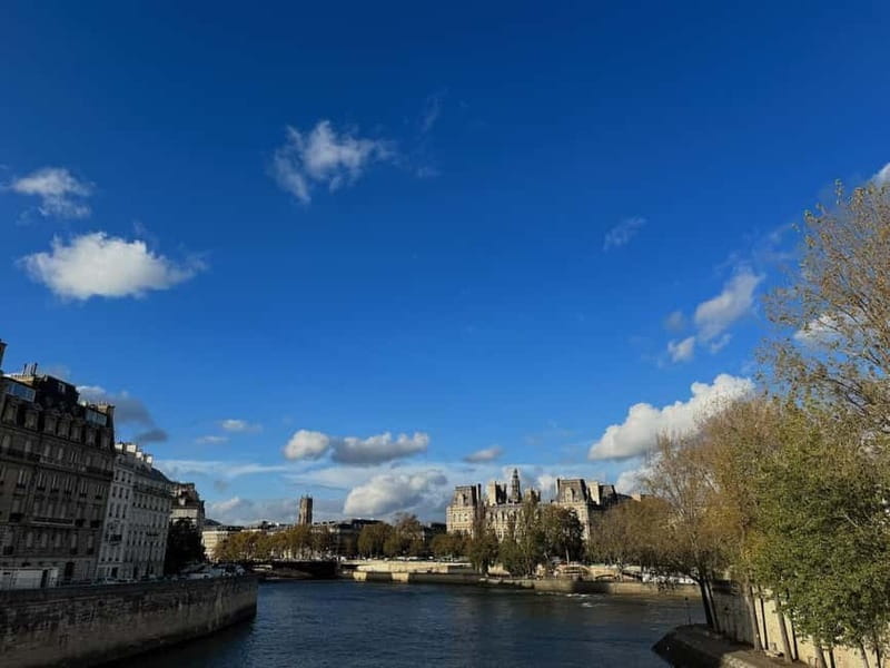 Paris: The vibrant city center and Le Marais - What Makes This Tour Stand Out?