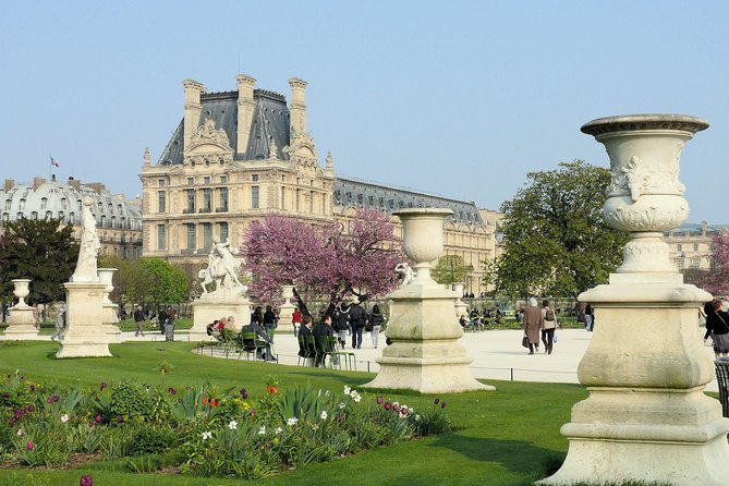 Paris Top Attractions & Hidden Gems Around Your Hotel Private Orientation Tour - The Vibrant Atmosphere of Montparnasse