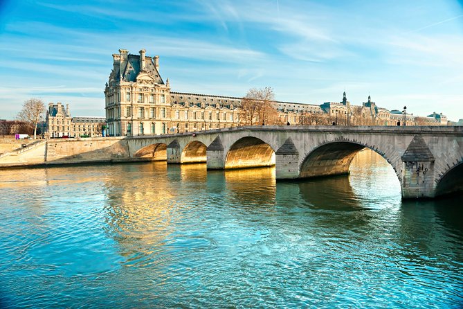 Paris Tour With Lunch at the Eiffel Tower and Seine River Cruise - Experiencing the Eiffel Towers Charm