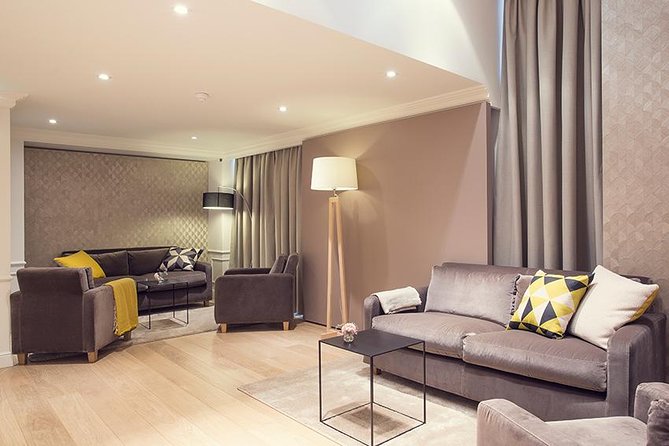Paris VIP Shopping Experience With Lounge Access, Lunch and Transfer - Exclusive Benefits of the Concierge Lounge