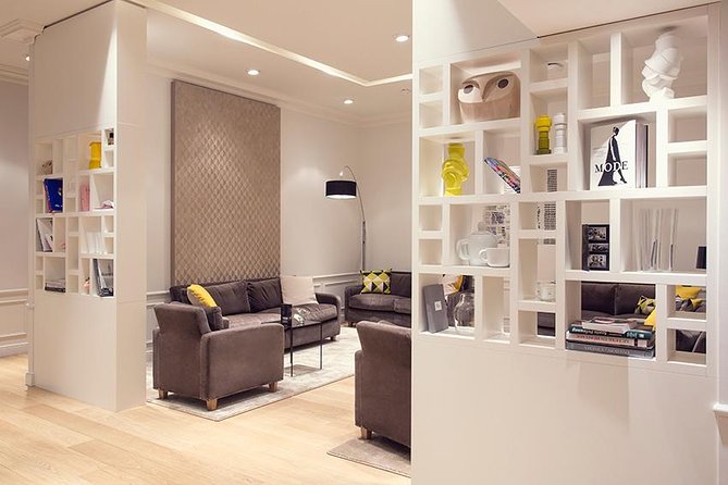 Paris VIP Shopping Experience With Lounge Access, Lunch and Transfer - Seamless Transfer Services in Paris