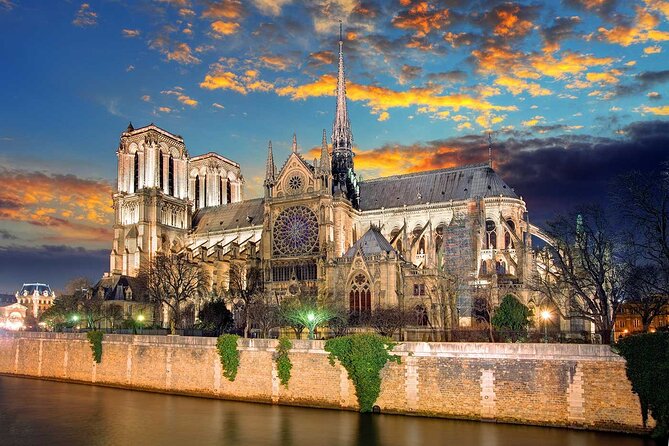 Paris Walking Tour , Historical Sites . - Tour Details