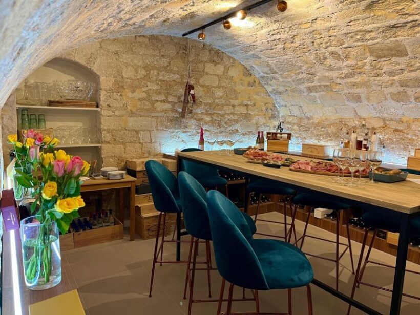 Paris: Wine & Cheese Tasting Master Class Near Eiffel Tower - Practical Tips for Your Visit