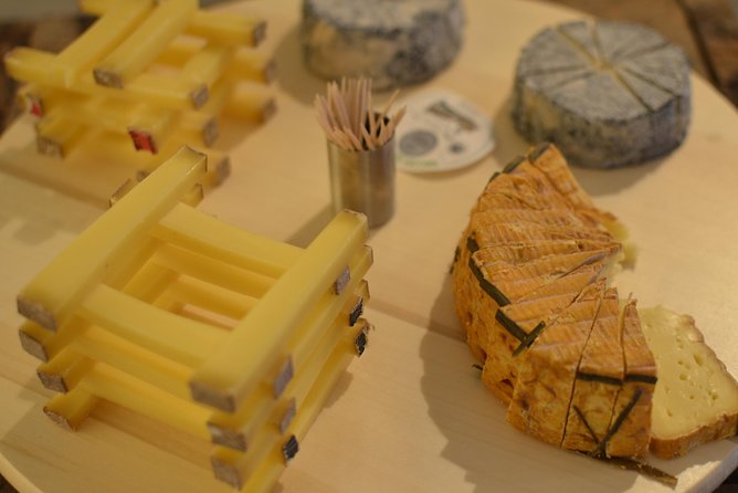 Paris Wine with Cheese Pairing & Tasting Small Group Class - The Value of This Experience