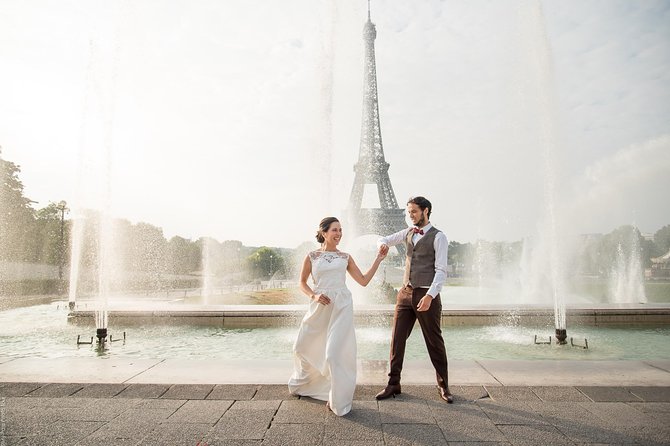 Parisian Life Style Private Photo Shoot at Eiffel Tower - Capturing Memorable Moments