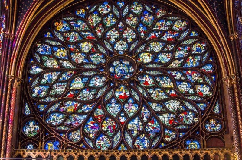 Paris's Old Town and Top Attractions Private Car Tour - The Value for Different Travelers