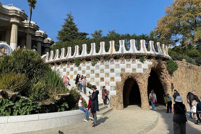 Park Güell Guided Tour in Barcelona - The Experience and Practicalities