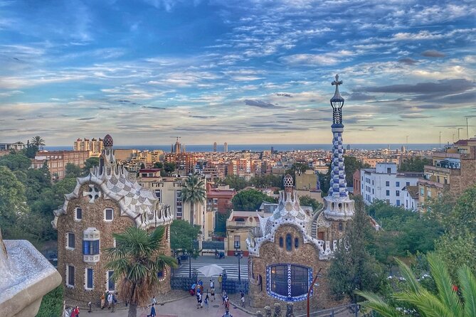 Park Guell Guided Tour in Barcelona with Entry - The Guide and the Experience