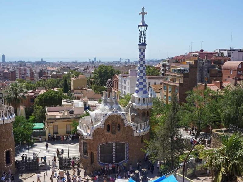 Park Güell: Guided Tour with Optional Gaudí Experience Entry - Practical Tips for Visitors