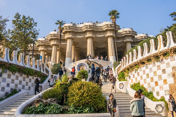 Park Guell Guided Tour With Skip-The-Line Ticket - Meeting and Pickup
