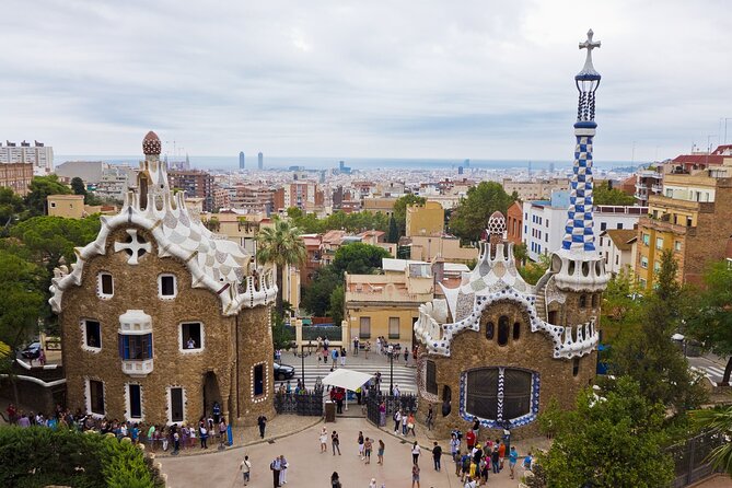 Park Guell Skip The Line Guided Tour - Exploring Park Güell