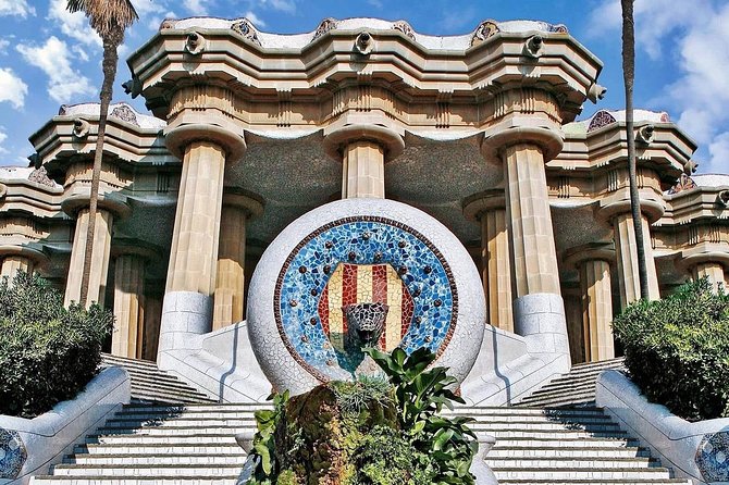 Park Güell With Skip the Line Tickets and Hotel Pickup - Tour Experience