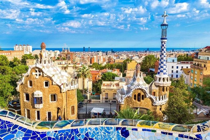 Park Güell With Skip the Line Tickets and Hotel Pickup - Getting There