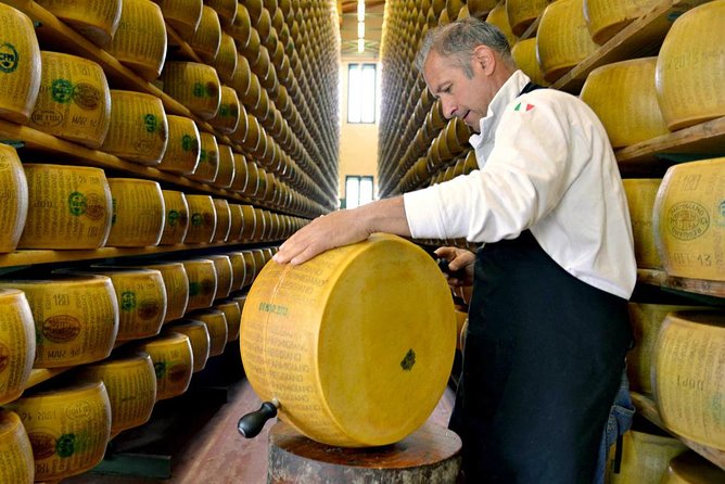 Parmigiano Reggiano & Balsamic Vinegar Tour Review - Health and Safety Measures