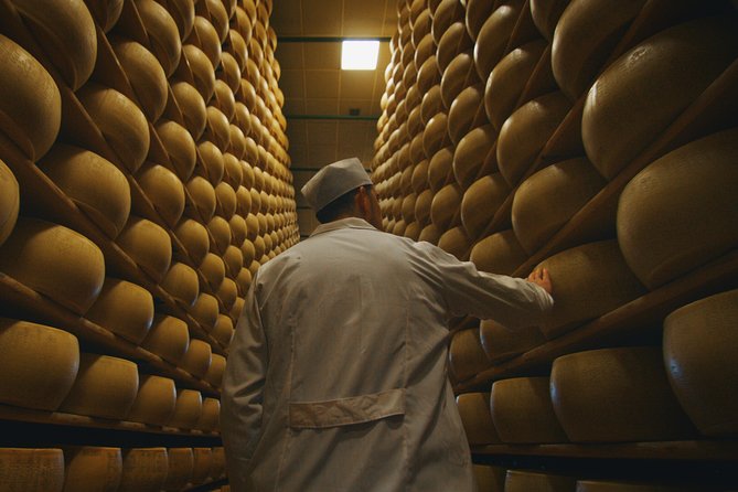 Parmigiano-Reggiano Cheese Factory Small group Tour From Parma - FAQ