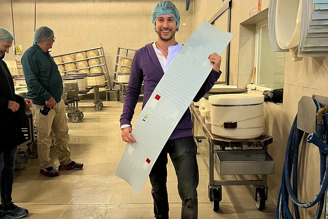 Parmigiano Wine and Balsamic Vinegar Experience From Bologna - Exploring Bolognas Wines