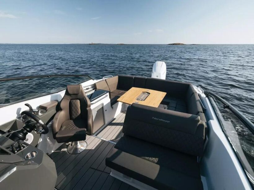 Paros: Antiparos luxury private Boat tour - The Sum Up