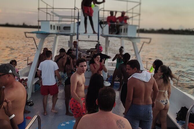Party Boat / Booze Cruise and Snorkeling - Open Bar - FAQs