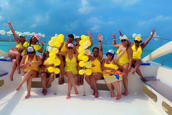 Party Boat / Catamaran Party in Punta Cana - The Itinerary in Detail