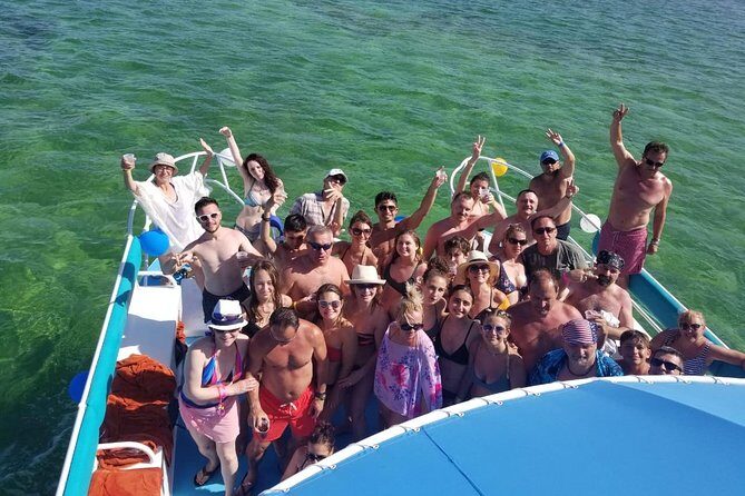 Party Boat in Punta Cana - Booze Cruse - Key Points