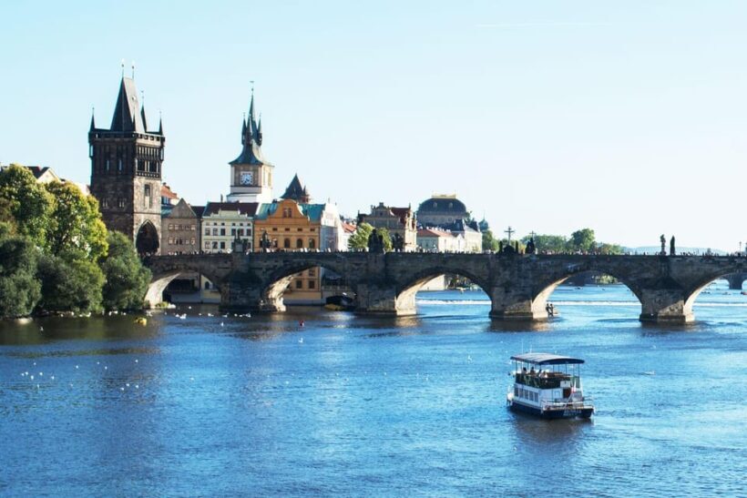 Party in Prague: Private River Cruise with Unlimited Drinks - The Value and Practicalities