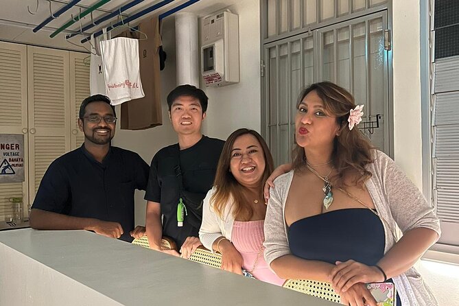 Party Singapore Bespoke Pub Crawl - Group Size & Atmosphere: Why It Matters