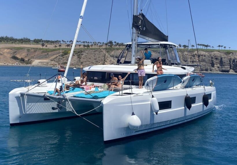 Pasito Blanco: Private catamaran excursion with food & drink - The Coastal Highlights
