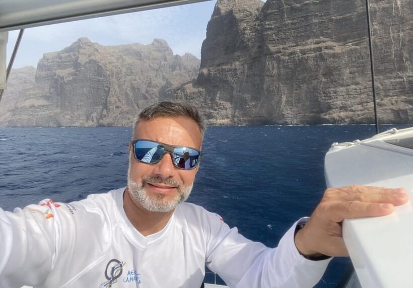 Pasito Blanco: Private catamaran excursion with food & drink - Authentic and Private Atmosphere