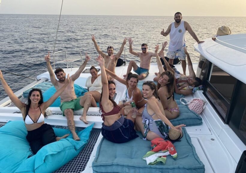 Pasito Blanco: Private catamaran excursion with food & drink - Practical Details and Considerations